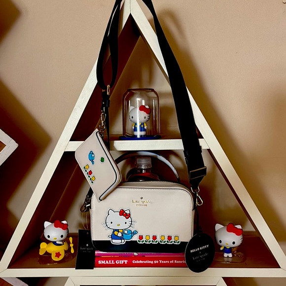 kate spade | Bags | Hello Kitty X Kate Spade Camera Crossbody Bag With ...